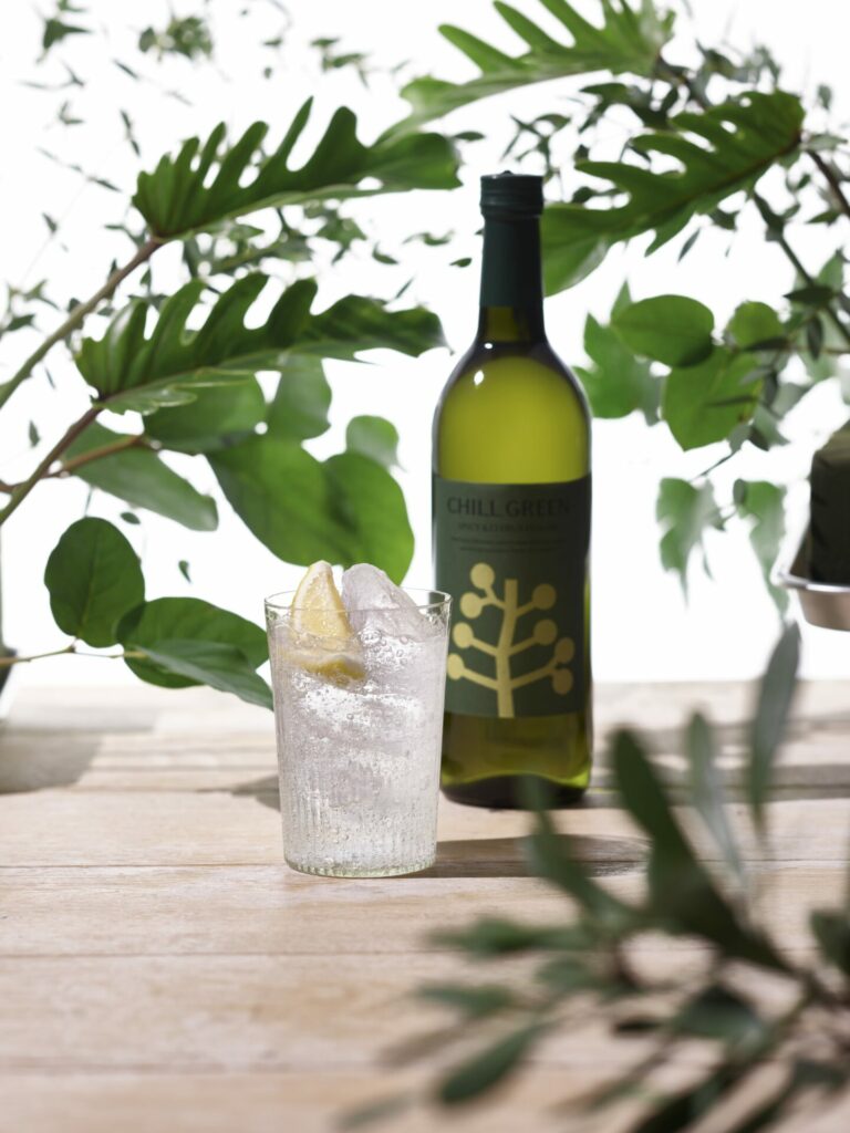 新感覚ボタニカル焼酎「CHILL GREEN」実飲レポート｜おしゃれで飲みやすい鹿児島・濵田酒造の注目銘柄 | かごしまぐるり よみもの